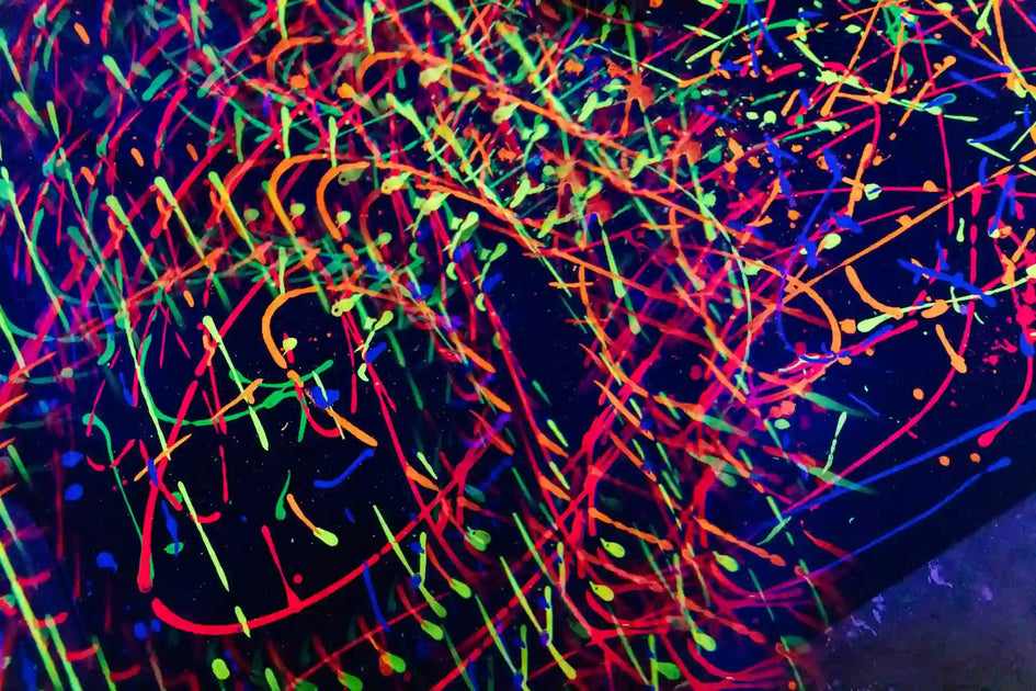 Rave Trend: Glow In The Dark – shoptrusttheuniverse